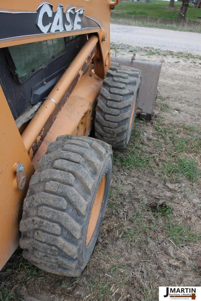 Case 465 Construction Skid Steers for Sale | Tractor Zoom