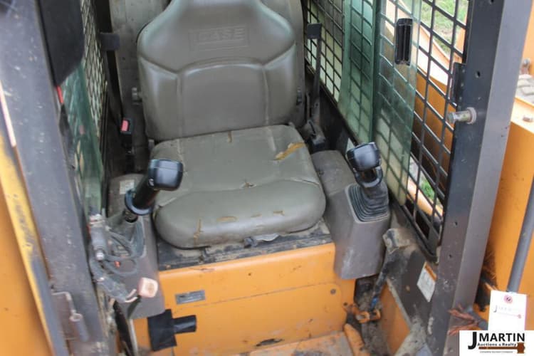 Case 465 Construction Skid Steers for Sale | Tractor Zoom