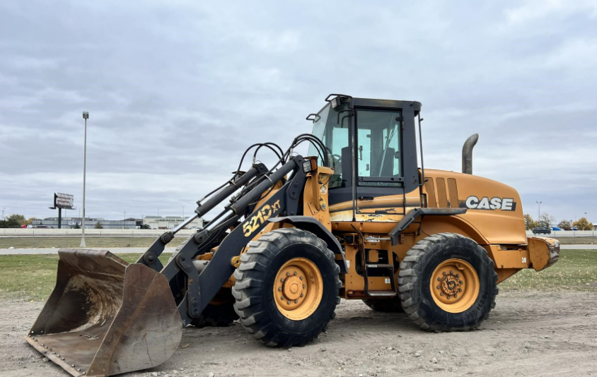 SOLD - Case 521DXT Construction with 4,740 Hrs | Tractor Zoom
