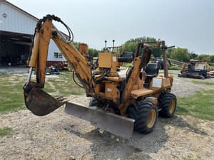 SOLD - Case 560 Lot No. 3389 Construction with 3,034 Hrs | Tractor Zoom