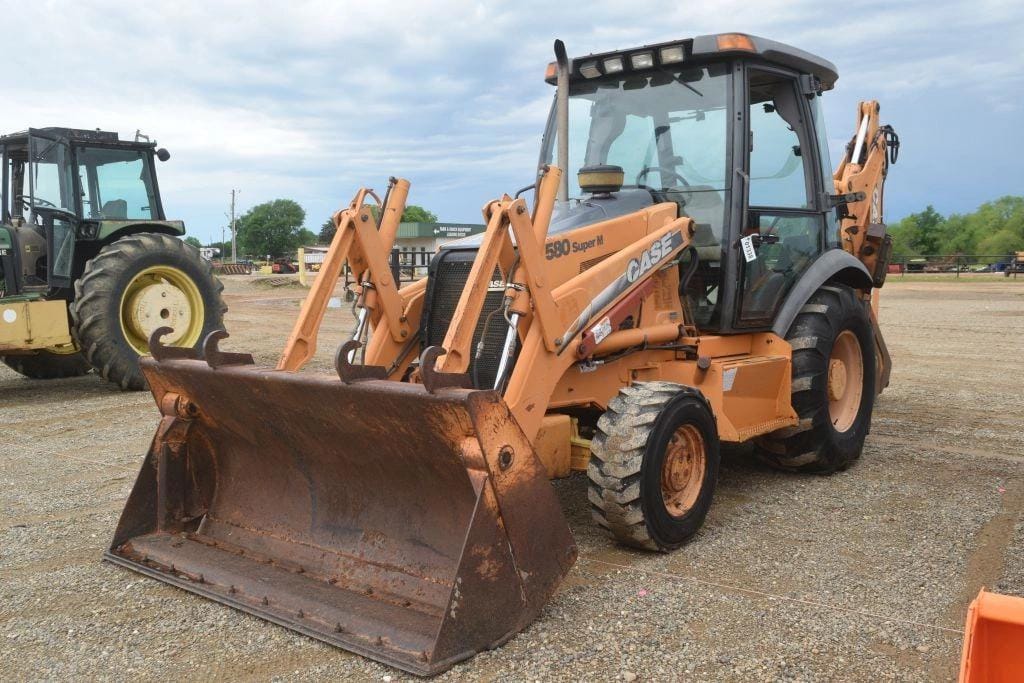 SOLD - Case 580 Super M Lot No. 1338 Construction with 3,751 Hrs ...