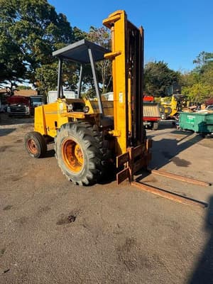 SOLD - Case 585E Lot No. 339 Construction with 1,585 Hrs | Tractor Zoom