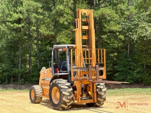 SOLD - Case 586G Lot No. 44035 Construction with 1,532 Hrs | Tractor Zoom
