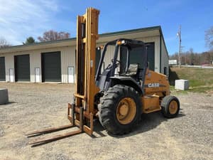 SOLD - Case 586G Lot No. 1028 Construction with 5,760 Hrs | Tractor Zoom
