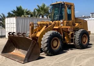 SOLD - Case 621B Lot No. 38769 Construction with --- Hrs | Tractor Zoom