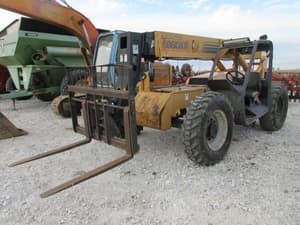 SOLD - Case 686GXR Lot No. 77 Construction with 2,739 Hrs | Tractor Zoom