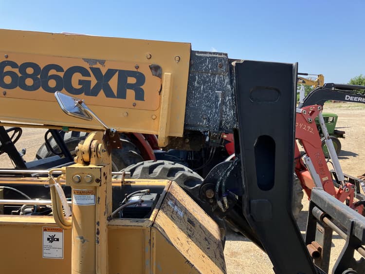 Case 686GXR Other Equipment Lifts for Sale | Tractor Zoom