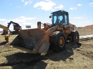 SOLD - Case 721B Lot No. 3852 Construction with 5,789 Hrs | Tractor Zoom