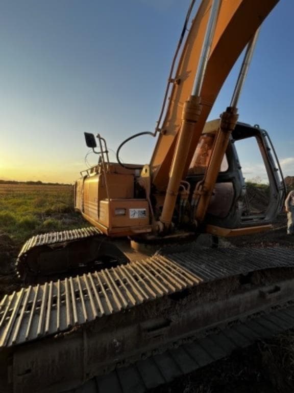 SOLD - Case 9040B Construction Excavators | Tractor Zoom