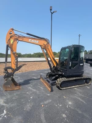 SOLD - Case CX60C Lot No. 2132 Construction with 813 Hrs | Tractor Zoom