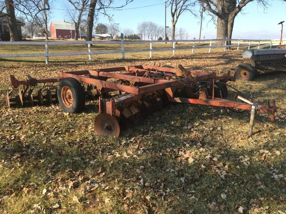 Tractor Zoom - Case IH 219