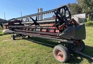 SOLD - Case IH 1020 Lot No. 33Z Harvesting with 20 ft | Tractor Zoom