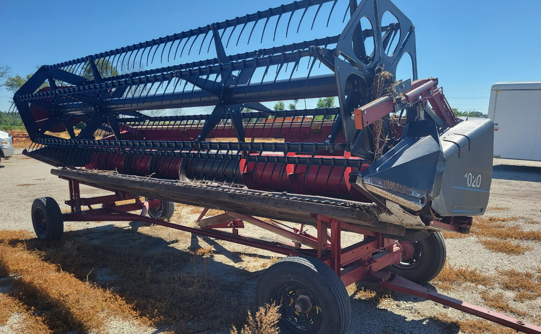 SOLD - Case IH 1020 Harvesting with 17 ft | Tractor Zoom