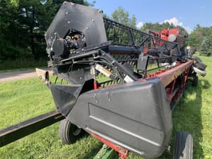 SOLD - Case IH 1020 Lot No. 6423 Harvesting with 25 ft | Tractor Zoom