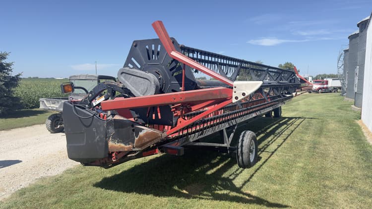 SOLD - Case IH 1020 Harvesting Headers - Platform | Tractor Zoom