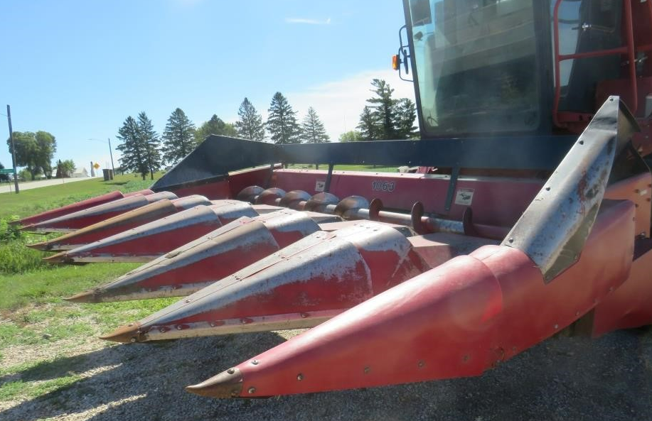 SOLD - Case IH 1063 Lot No. 3c0ae260-1267-11ed-9544-0246304ce823 ...