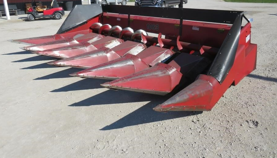 SOLD - Case IH 1063 Lot No. ad870a6a-1267-11ed-9544-0246304ce823 ...