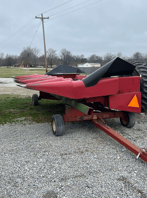SOLD - Case IH 1063 Harvesting with 30 In | Tractor Zoom