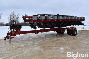 SOLD - Case IH 1200 Planting with 12 Rows | Tractor Zoom