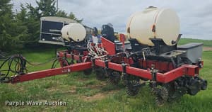 SOLD - Case IH 1200 Lot No. DO7946 Planting with 8 Rows | Tractor Zoom
