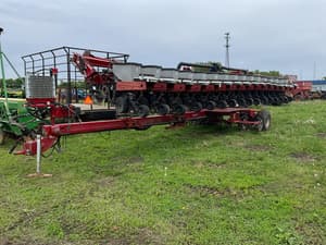 SOLD - Case IH 1200 Lot No. 66564 Planting with 16 Rows | Tractor Zoom