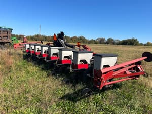 SOLD - Case IH 1200 Lot No. 17 Planting with 8 Rows | Tractor Zoom