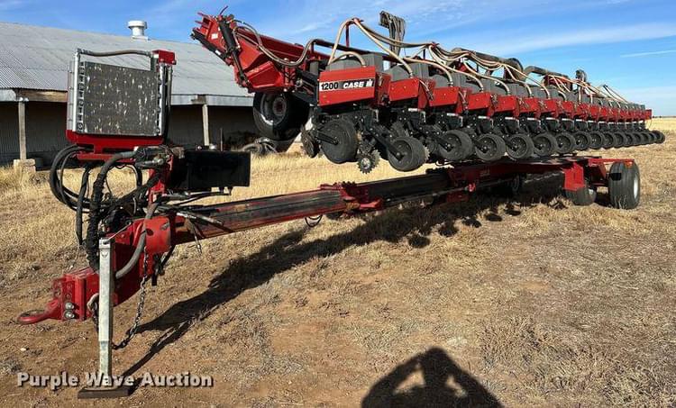 SOLD - Case IH 1200 Planting Planters | Tractor Zoom