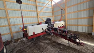 SOLD - Case IH 1200 Stock No. 235604343 Planting with 6 Rows | Tractor Zoom