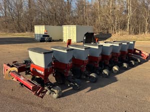 Case IH 1210 Lot No. 5644 Planting For Sale with 8 Rows | Tractor Zoom