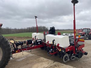 SOLD - Case IH 1225 Lot No. 9 Planting with 6 Rows | Tractor Zoom