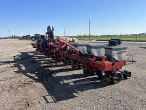 SOLD - Case IH 1235 Stock No. 273194 Planting with 12 Rows | Tractor Zoom