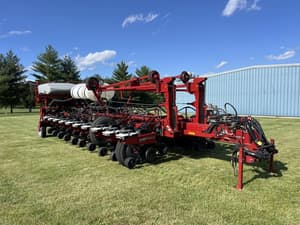 SOLD - 2010 Case IH 1250 Planting with 24 Rows | Tractor Zoom