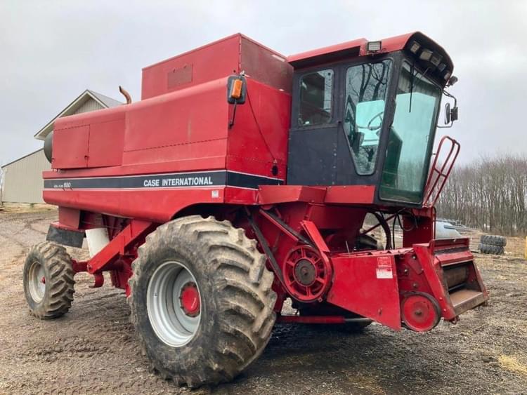Case IH 1680 Combines Class 5 for Sale | Tractor Zoom