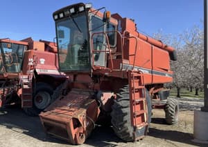 SOLD - Case IH 1680 Lot No. 166 Combines with --- Hrs | Tractor Zoom