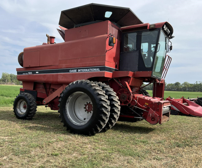 SOLD - Case IH 1688 Lot No. 6587dc59-199a-11ed-8bec-0246304ce823 ...