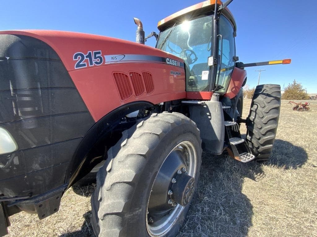 Case IH Magnum 215 Tractors 175 to 299 HP for Sale | Tractor Zoom