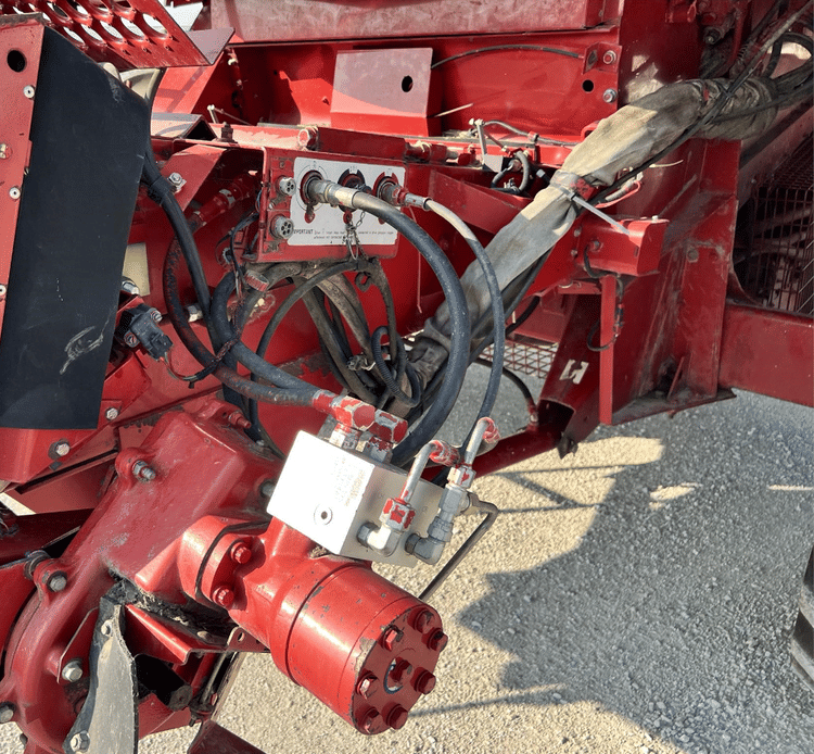 Case IH 2366 Combines Class 5 for Sale | Tractor Zoom
