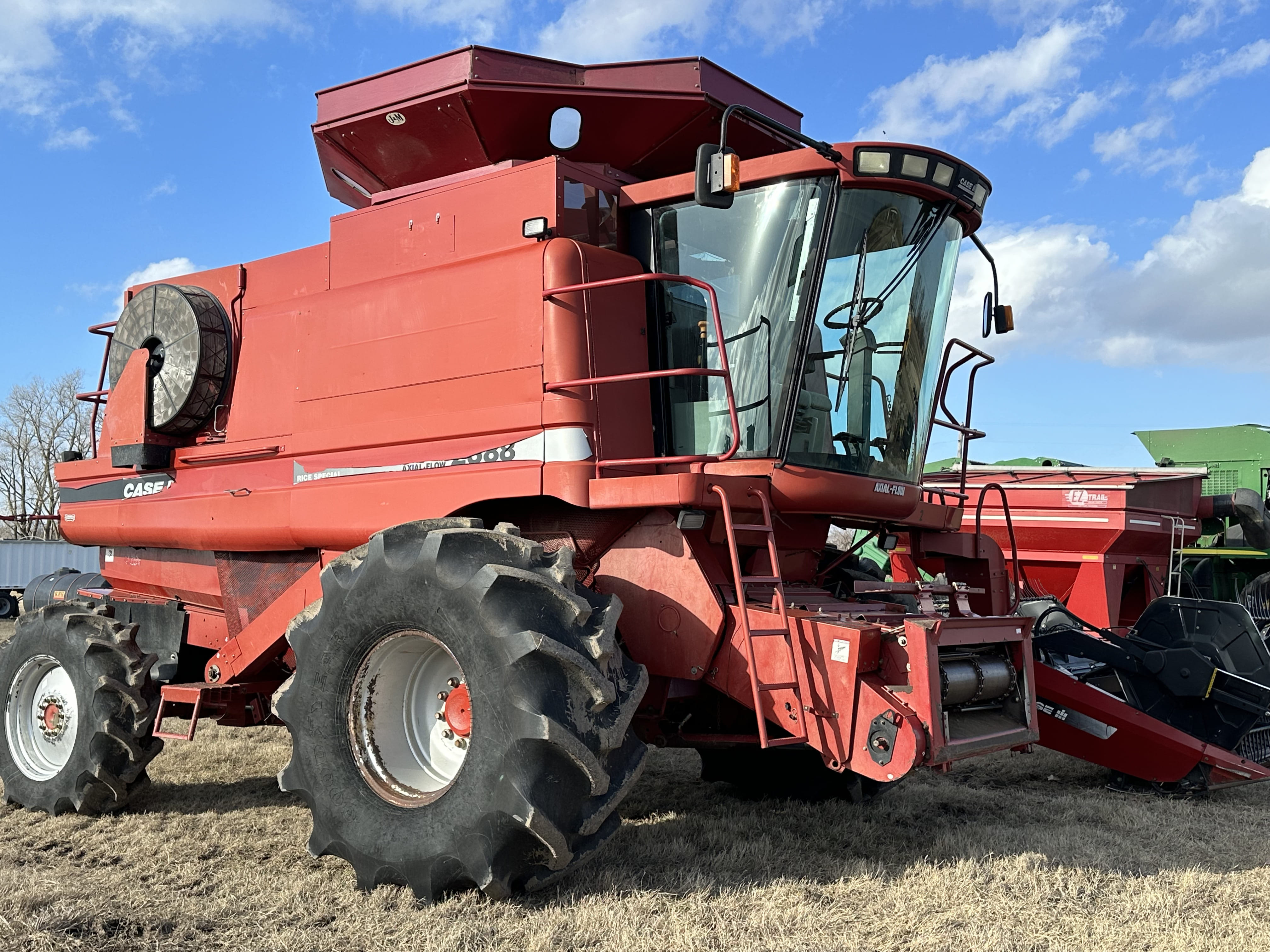 SOLD - Case IH 2388 Combines with 3,869 Hrs | Tractor Zoom