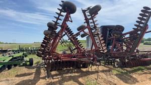 SOLD - CASE IH 3900 30' BATWING DISC Tillage with 30 ft | Tractor Zoom
