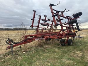 SOLD - Case IH 4300 Lot No. 6880 Tillage with 27.5 ft | Tractor Zoom