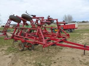 SOLD - Case IH 4600 Lot No. 38a Tillage with 24 ft | Tractor Zoom