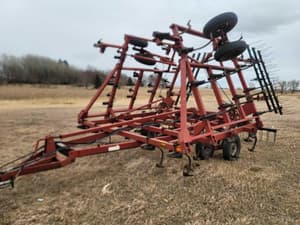 Case IH 4800 Lot No. 8A Tillage For Sale with 26 ft | Tractor Zoom