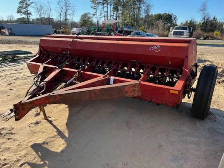 International Harvester 5100 Planting Grain Drills for Sale | Tractor Zoom