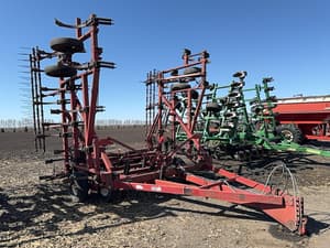 SOLD - Case IH 5600 Lot No. 33 Tillage with 40 ft | Tractor Zoom