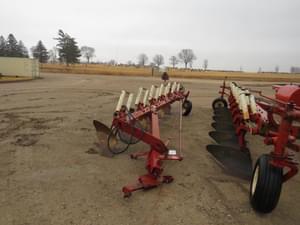 Case IH 710 Lot No. 1054 Tillage For Sale with 6 Bottoms | Tractor Zoom