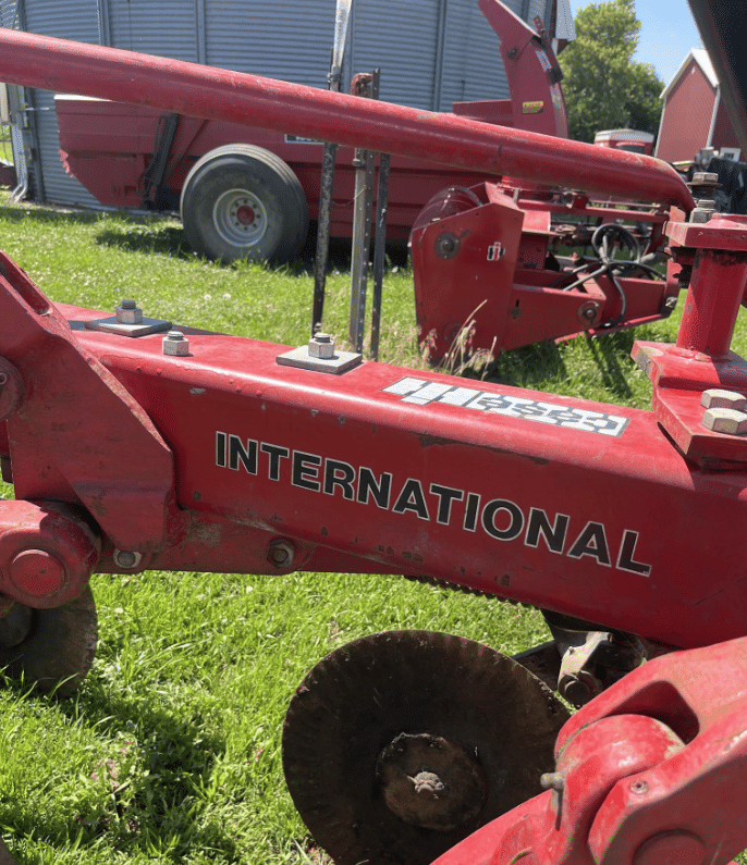 Case IH 720 Tillage Plows for Sale | Tractor Zoom