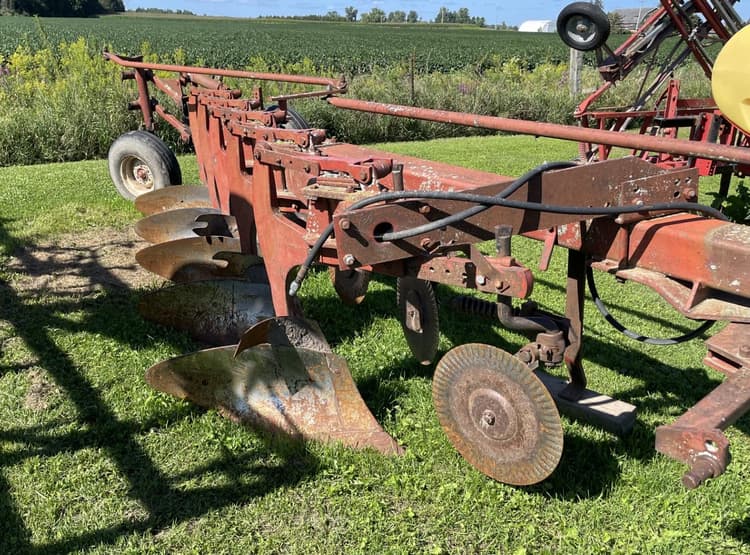 Case IH 720 Tillage Plows for Sale | Tractor Zoom