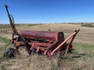 SOLD - Case IH 7200 Planting with --- In | Tractor Zoom