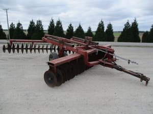 SOLD - Case IH 760 Stock No. 19263 Tillage with 17 ft | Tractor Zoom