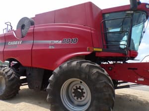 SOLD - Case IH 8010 Lot No. 33376 Combines with 5,187 Hrs | Tractor Zoom